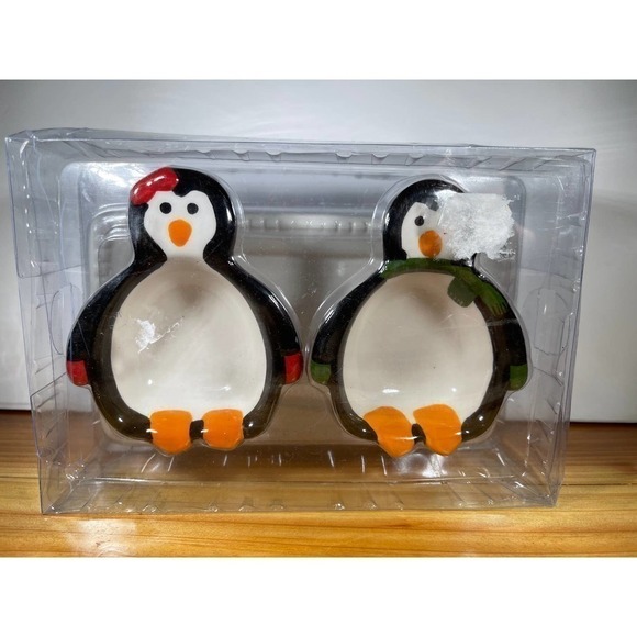Boston Warehouse | Dining | Penguin Party 3 Piece Dish Serving Set ...